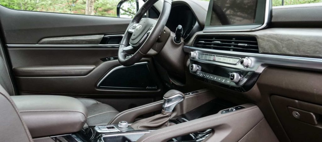 Freedom Motors USA | Wheelchair Accessible Vehicles