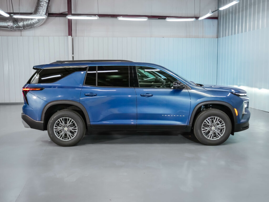2024 Chevrolet Traverse - Freedom Motors USA